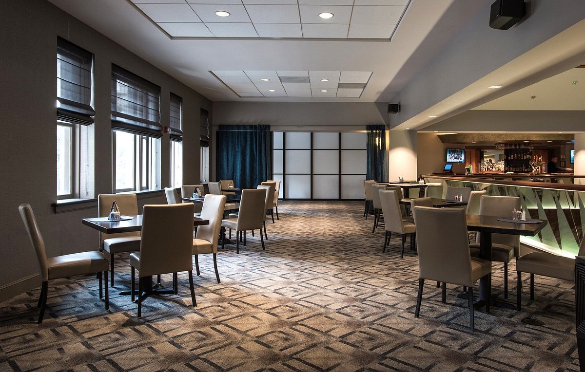 Dining | Hotels with Restaurants | Magnolia Dallas Downtown